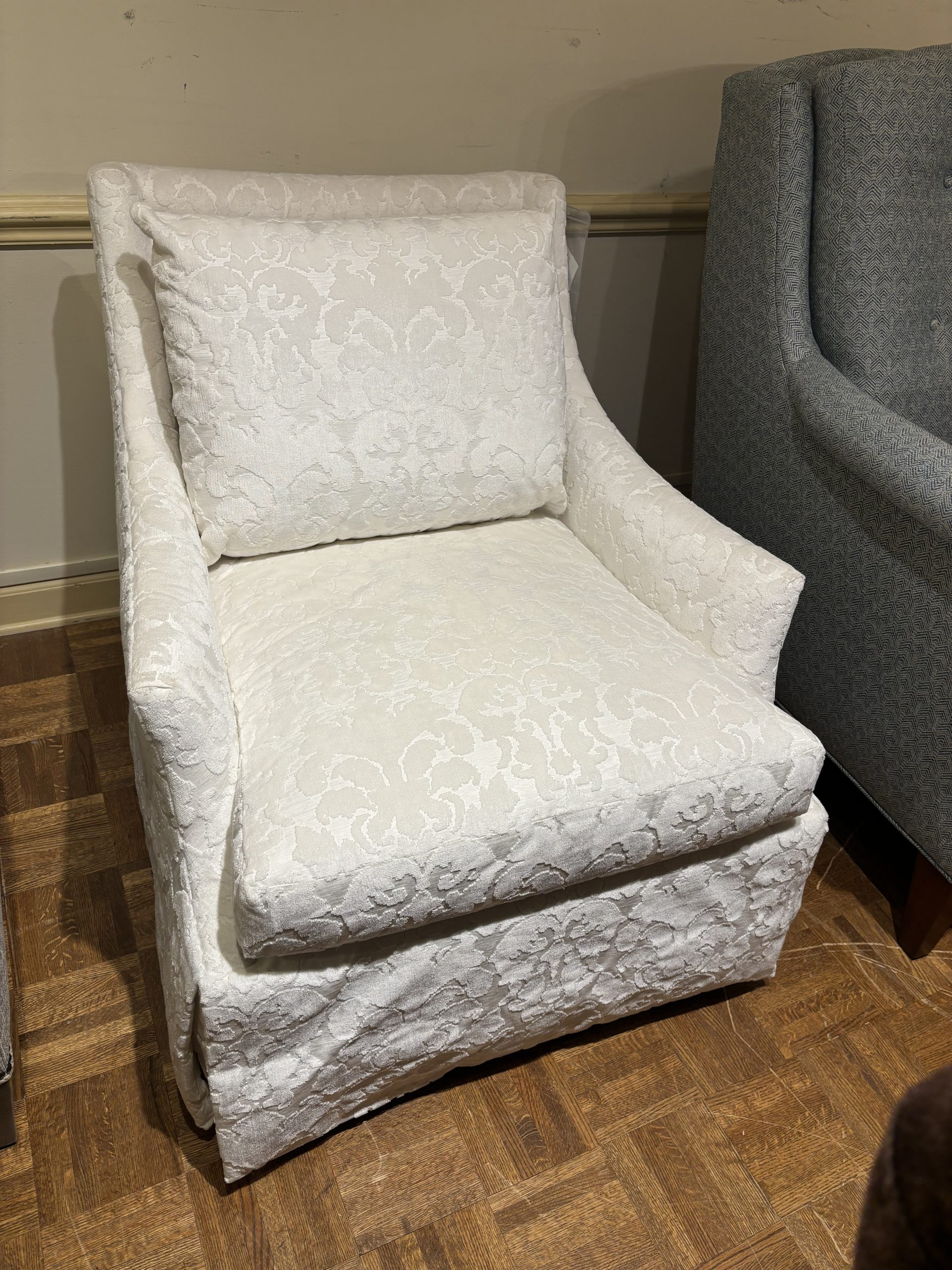 Jessica Charles 509-SR Evelyn Living Room Swivel Rocker - Hickory Park ...